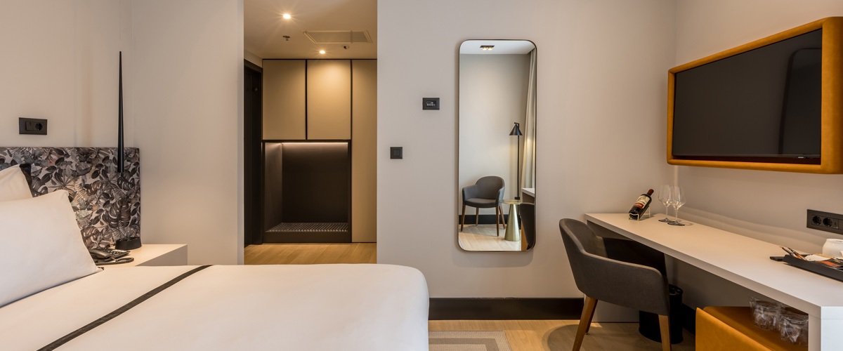 Cora Hotel — boutique hotel in Split with 34 elegant rooms